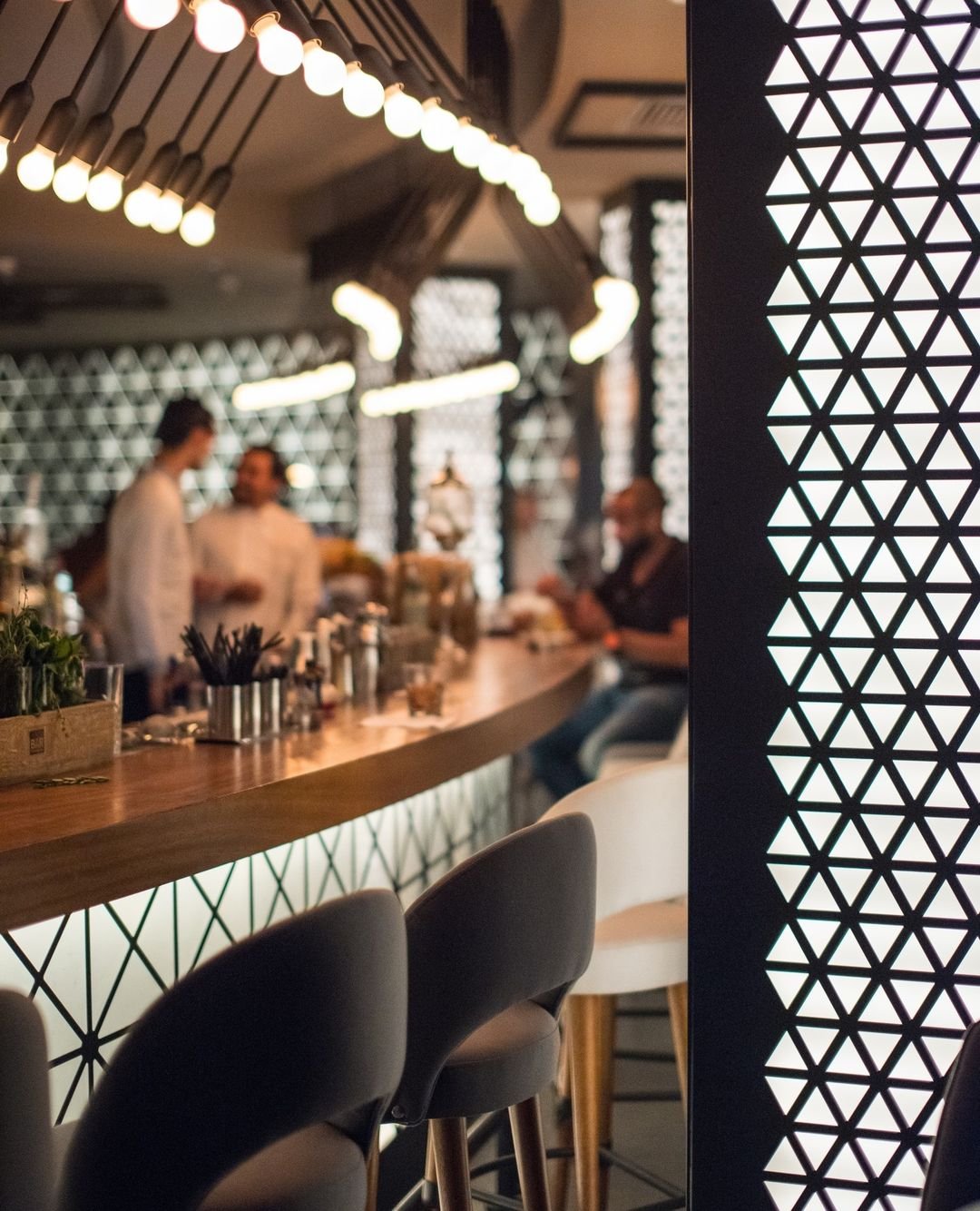 Ultimate Guide To Nightlife In Doha (2026): Top Bars, Clubs & Lounges