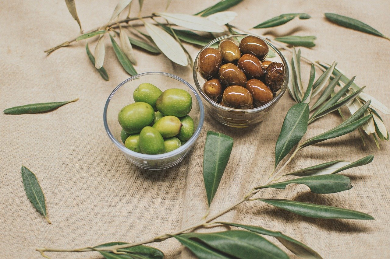 Taste Cyprus: 34 Best Traditional Cypriot Food Dishes (2026)